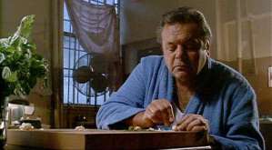 Cook Like A Goodfella! See How The Mob Slices Garlic “GoodFellas Thin ...