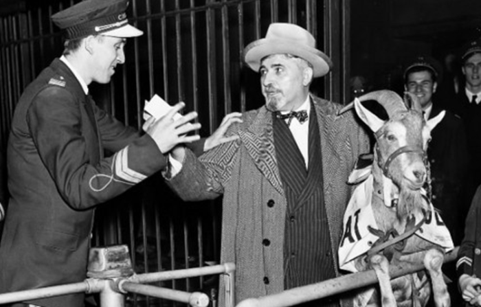 “Cheezborger”! The Chicago Cubs Billy Goat Tavern Curse! World Series ...