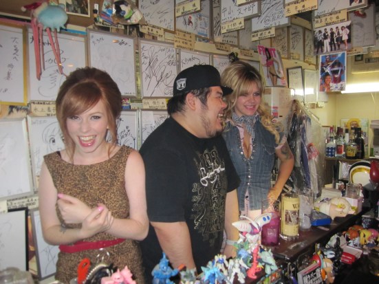 Alex Sim-Wise’s Tokyo Piggyback! Tongue Wagging! Cosplay! Anime! Sim ...