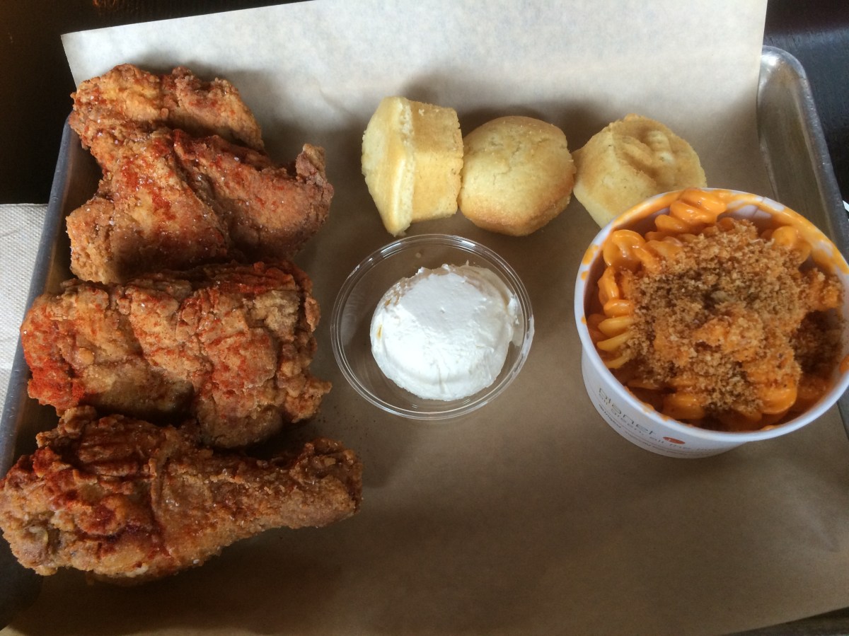 Chicago’s Fried Chicken Battle! Parson’s Vs. Honey Butter Fried Chicken ...