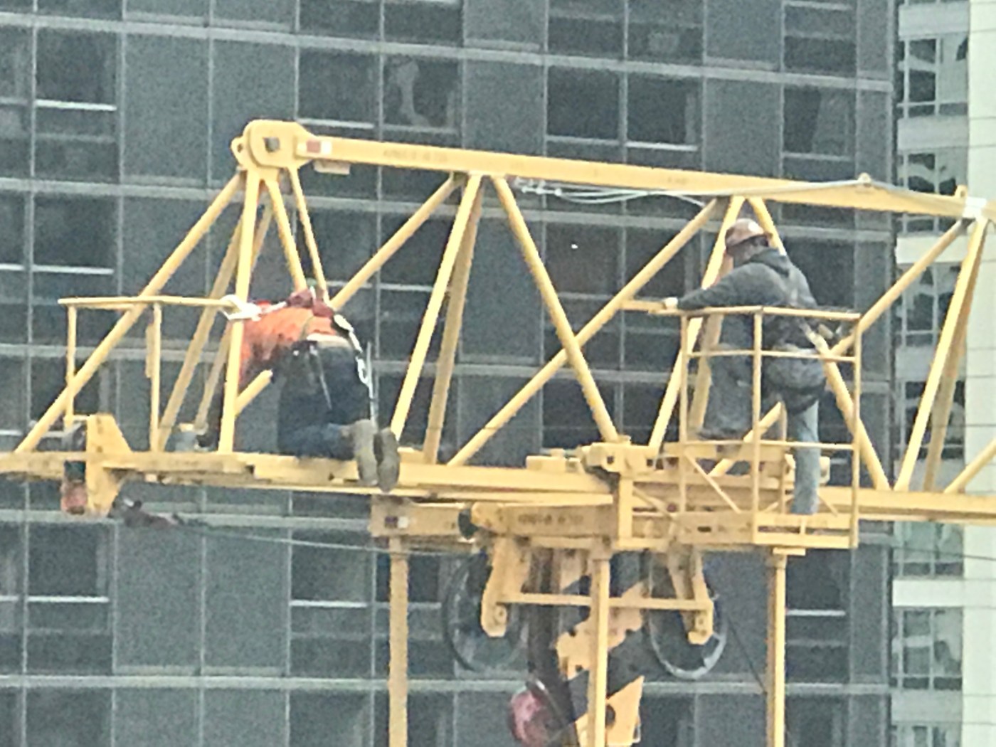 Chicago Skyscraper Crane Repair – 30 Stories High! A Real “Tower Of ...