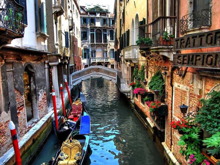 Venice Is Sinking! A Magical City That’s Being Sunk – By Tourists ...