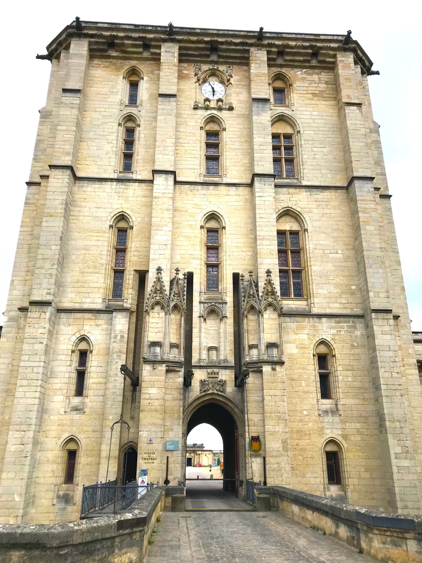 Welcome To My New Castle! Vincennes Castle Feels Like Home In Paris ...