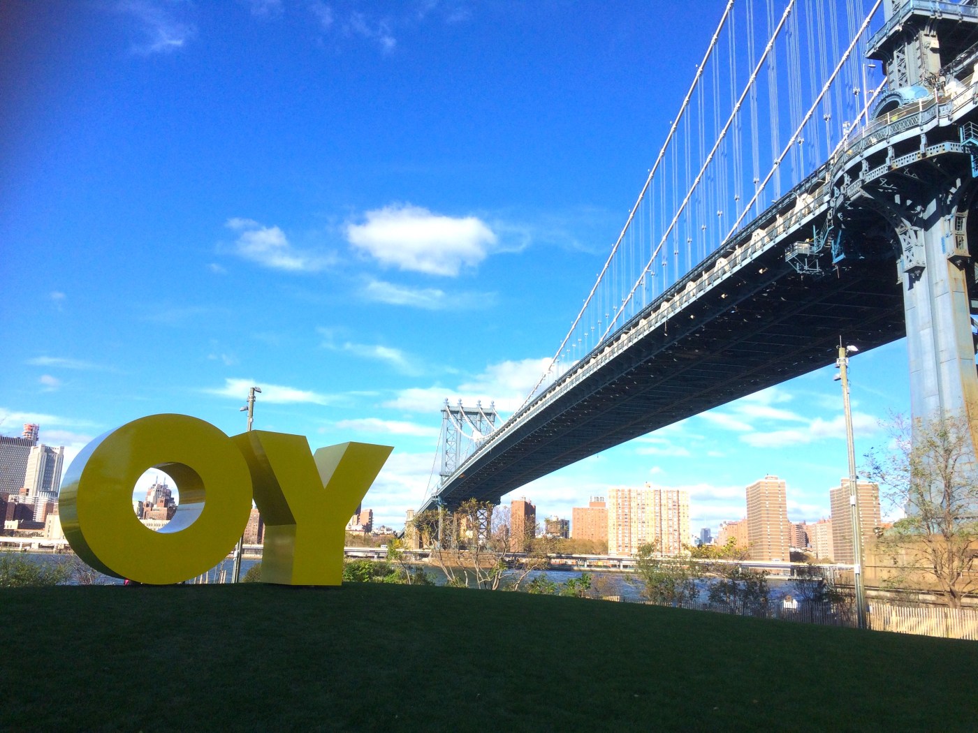 “Hitch Hiking” The Brooklyn Bridge! Walking Across History In 6,016 ...