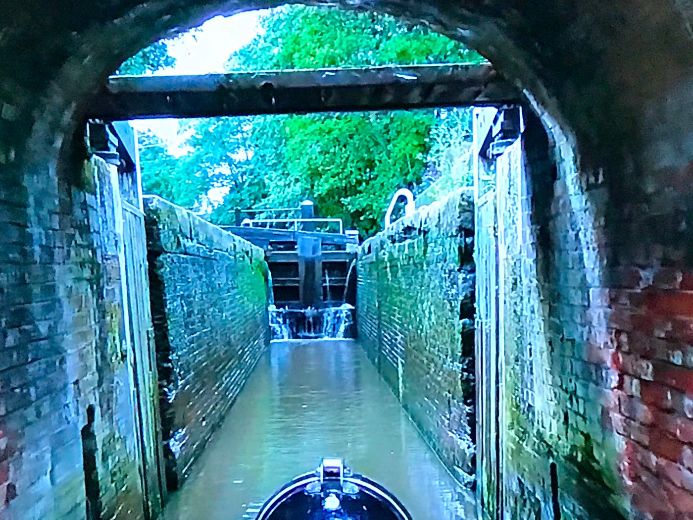 Fascinating TV Series “Travels By Narrowboat!” How A Change Of Life Led ...