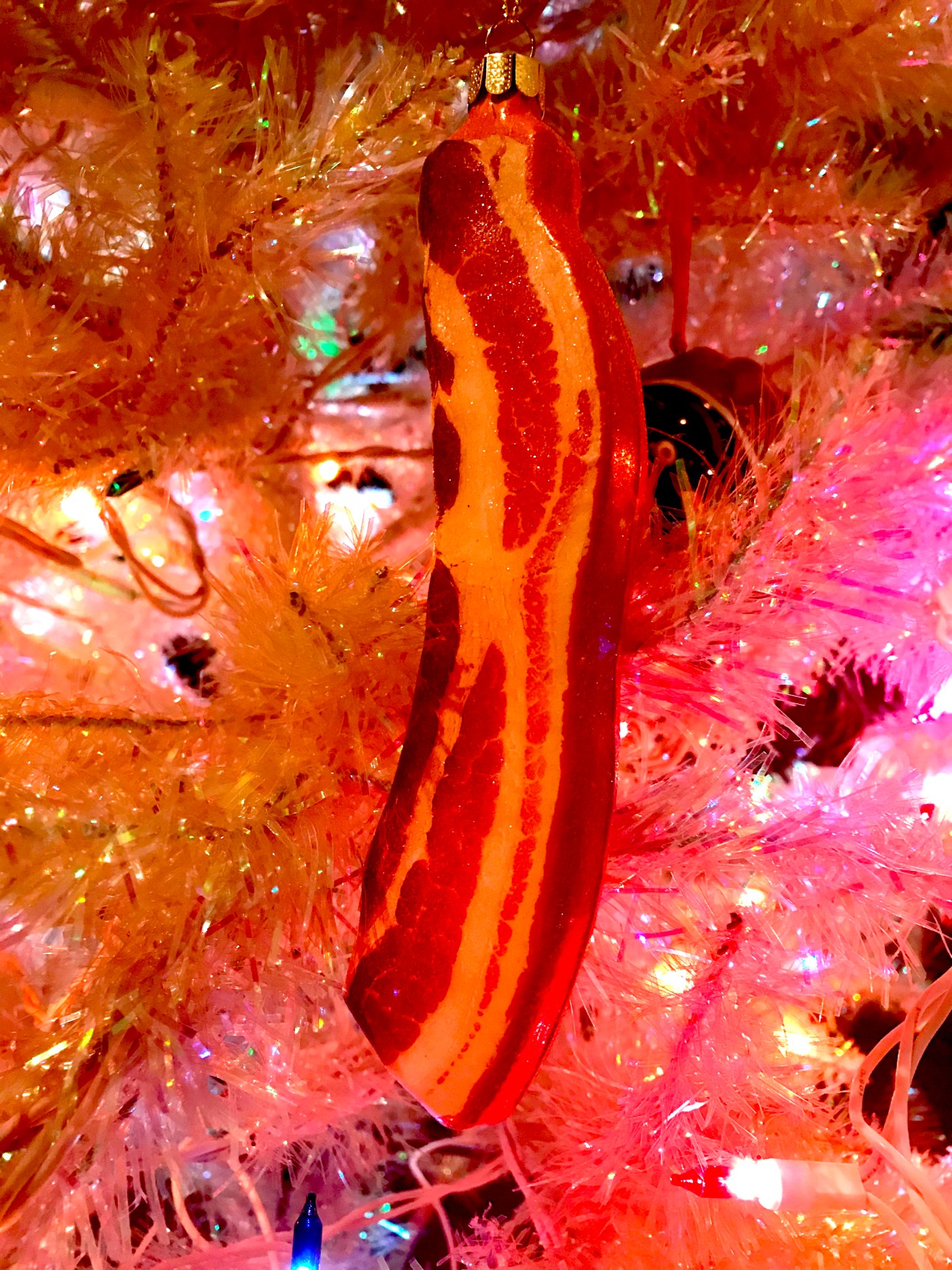 Decorating Your Holiday Tree – With Food! Bacon! Cheeseburgers! Sushi ...