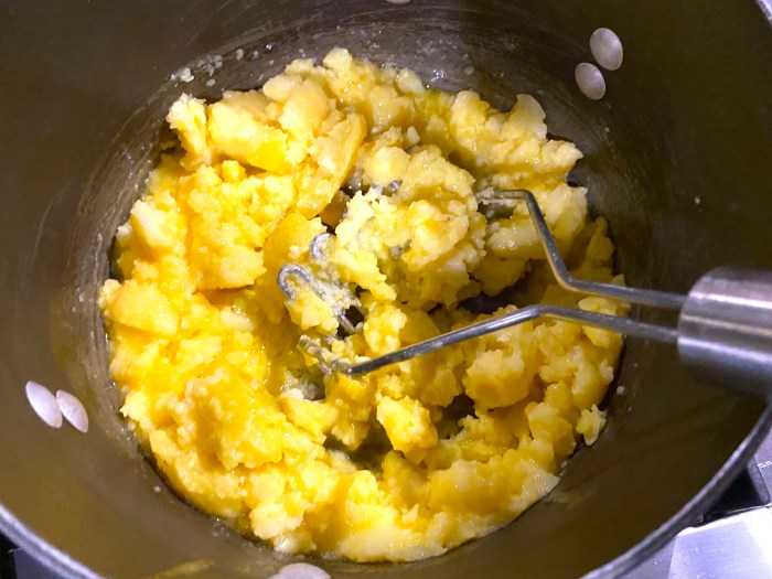 Making The World’s Most DECADENT Mashed Potatoes! Chef Joel Robuchon’s ...